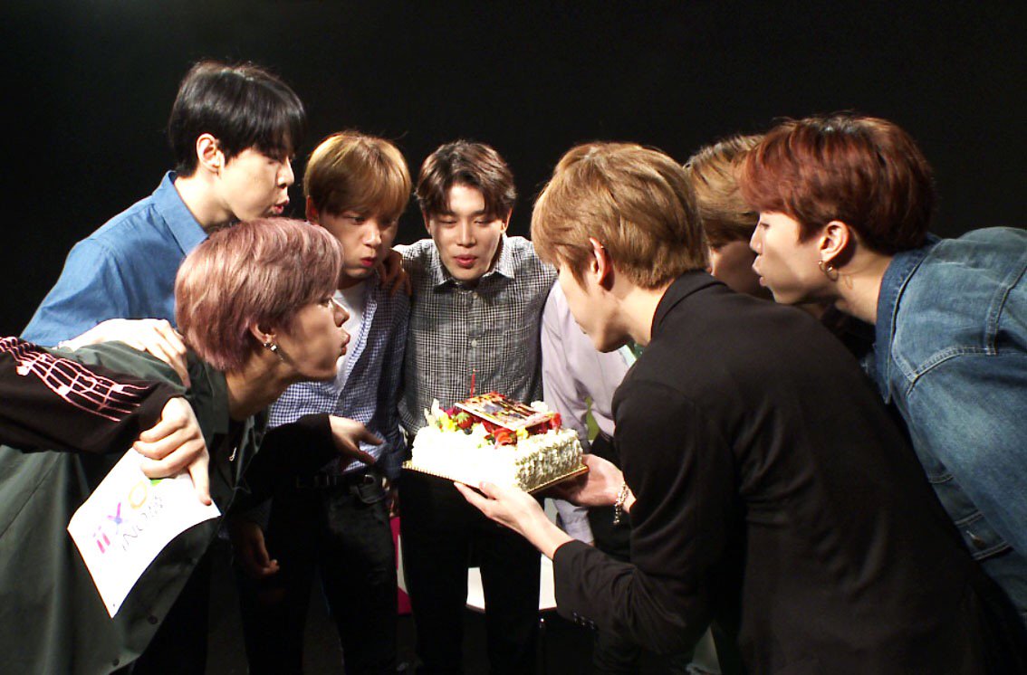 [CONTENT] NCT 127 : Chain – NCTzen BASIC