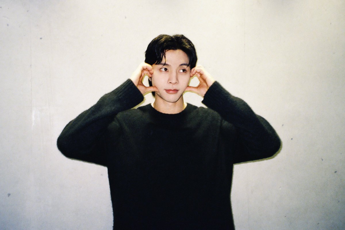 250209 JOHNNY Day 😻📸 – Laman 2 – NCTzen BASIC